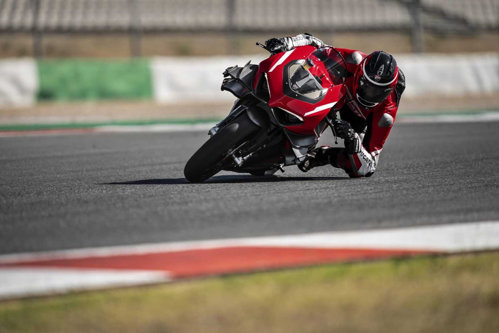 Diablo Supercorsa SP Un Pneu D velopp Pour La Superleggera V4 diablo-supercorsa-sp-un-pneu-d-velopp-pour-la-superleggera-v4